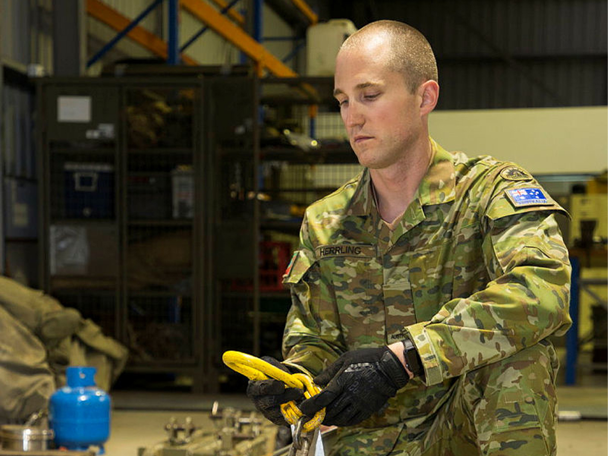 ADF Careers - Recovery Mechanic