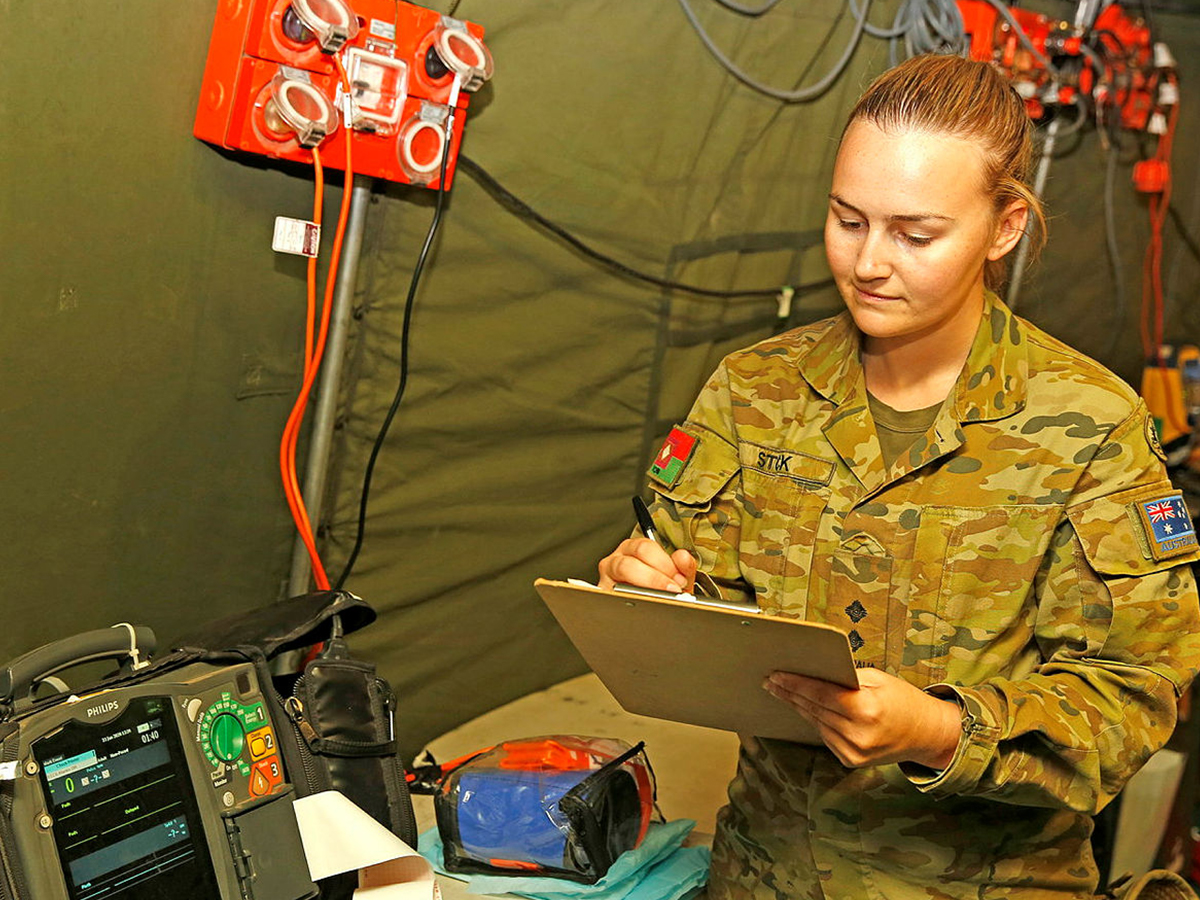ADF Careers - Obstetrician Gynaecologist
