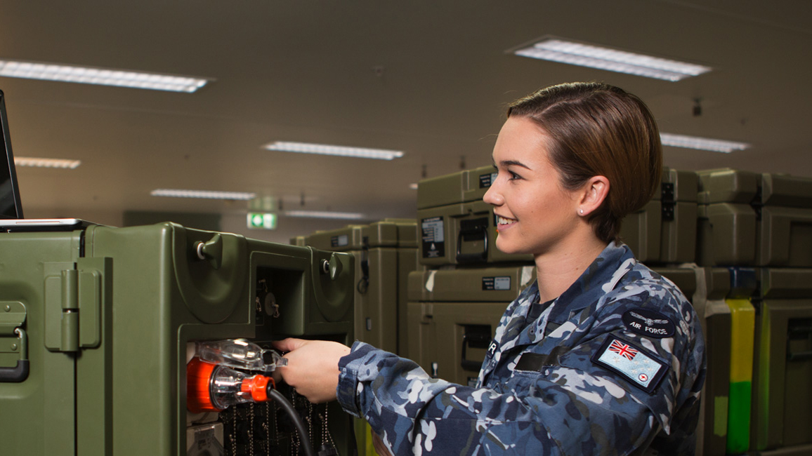 ADF Careers - Communications Electronic Technician